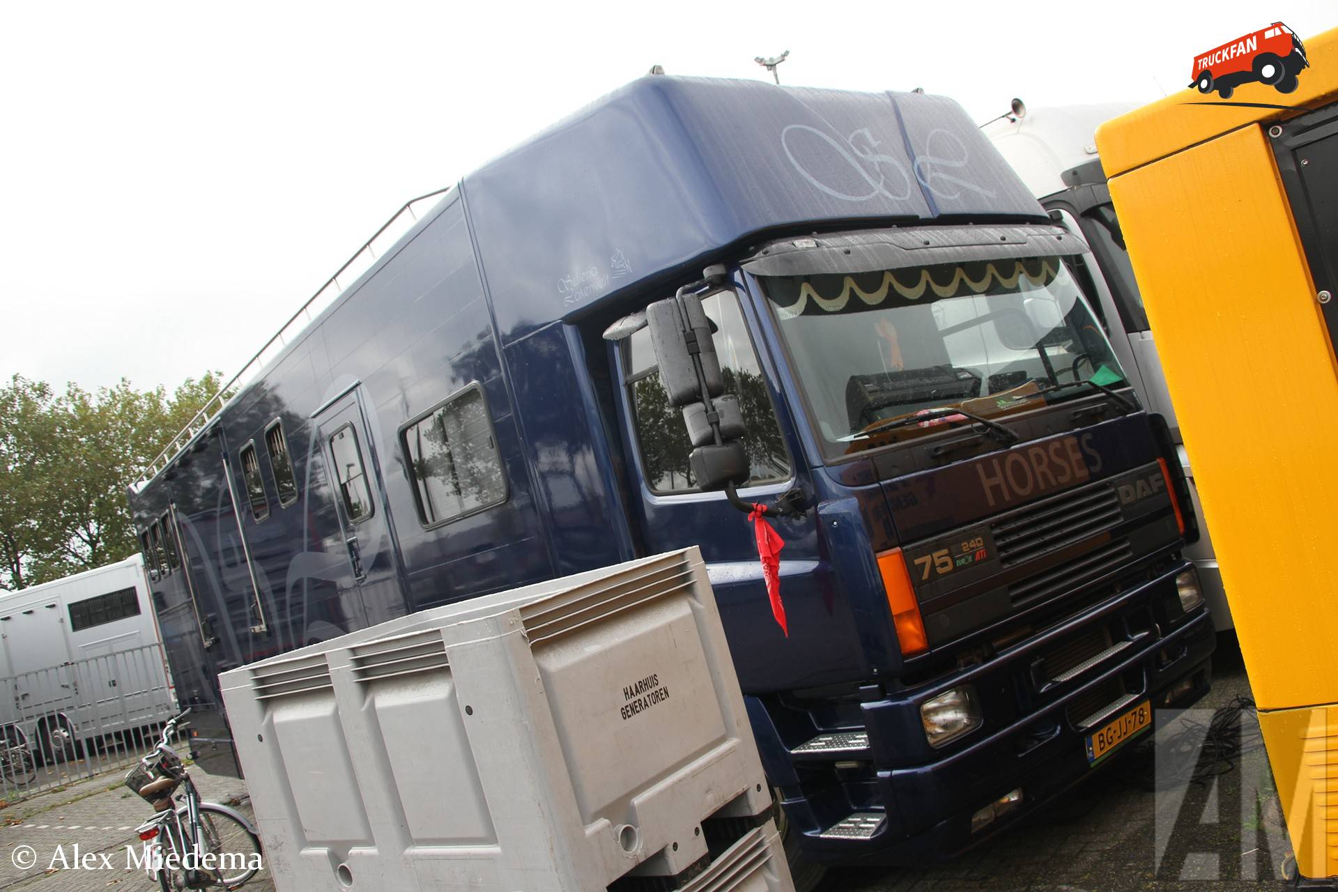 Foto DAF 75 #1495303