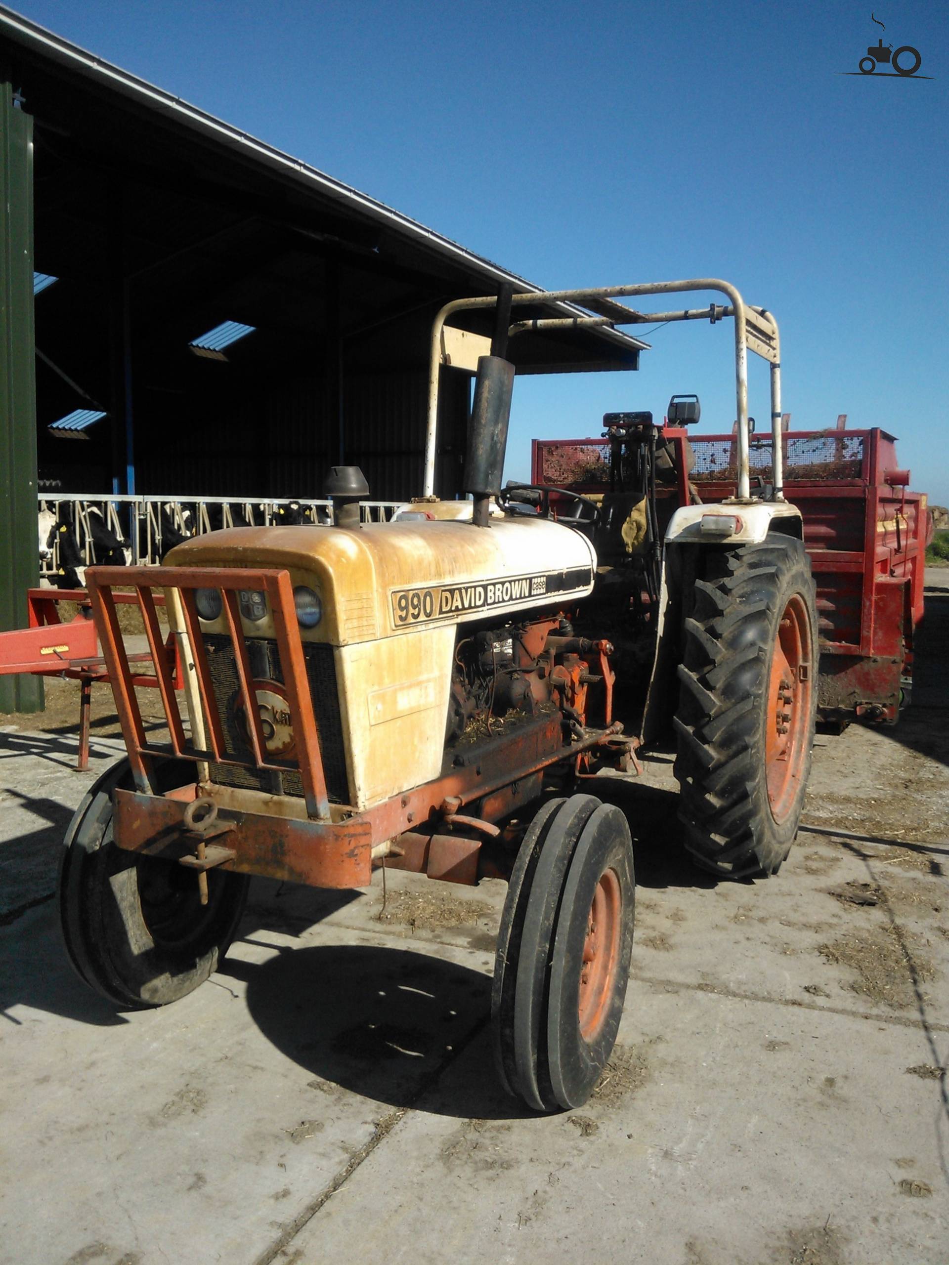 Foto David Brown 990 van Mts Van Straaten