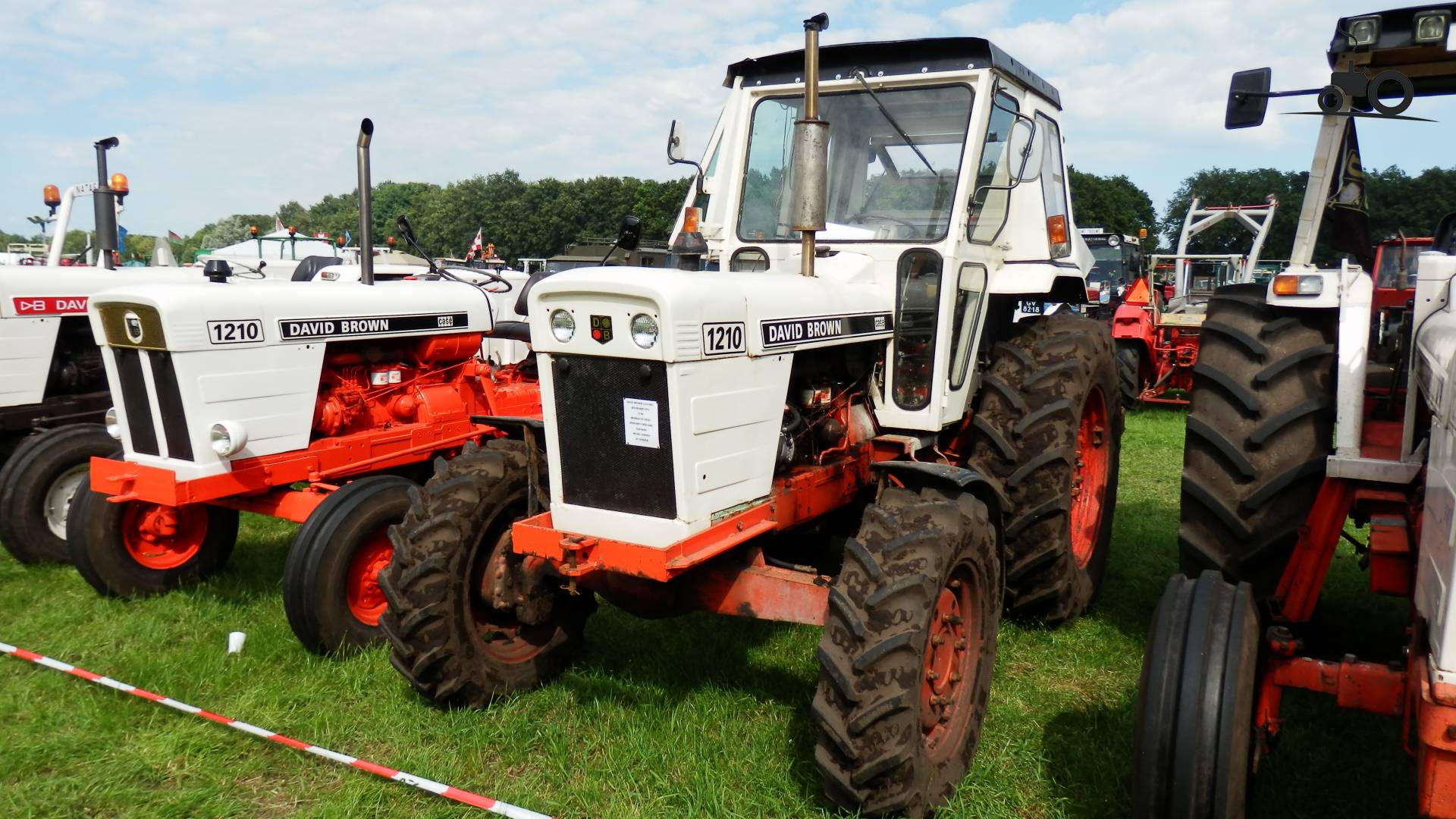 Foto David Brown 1210 #783299