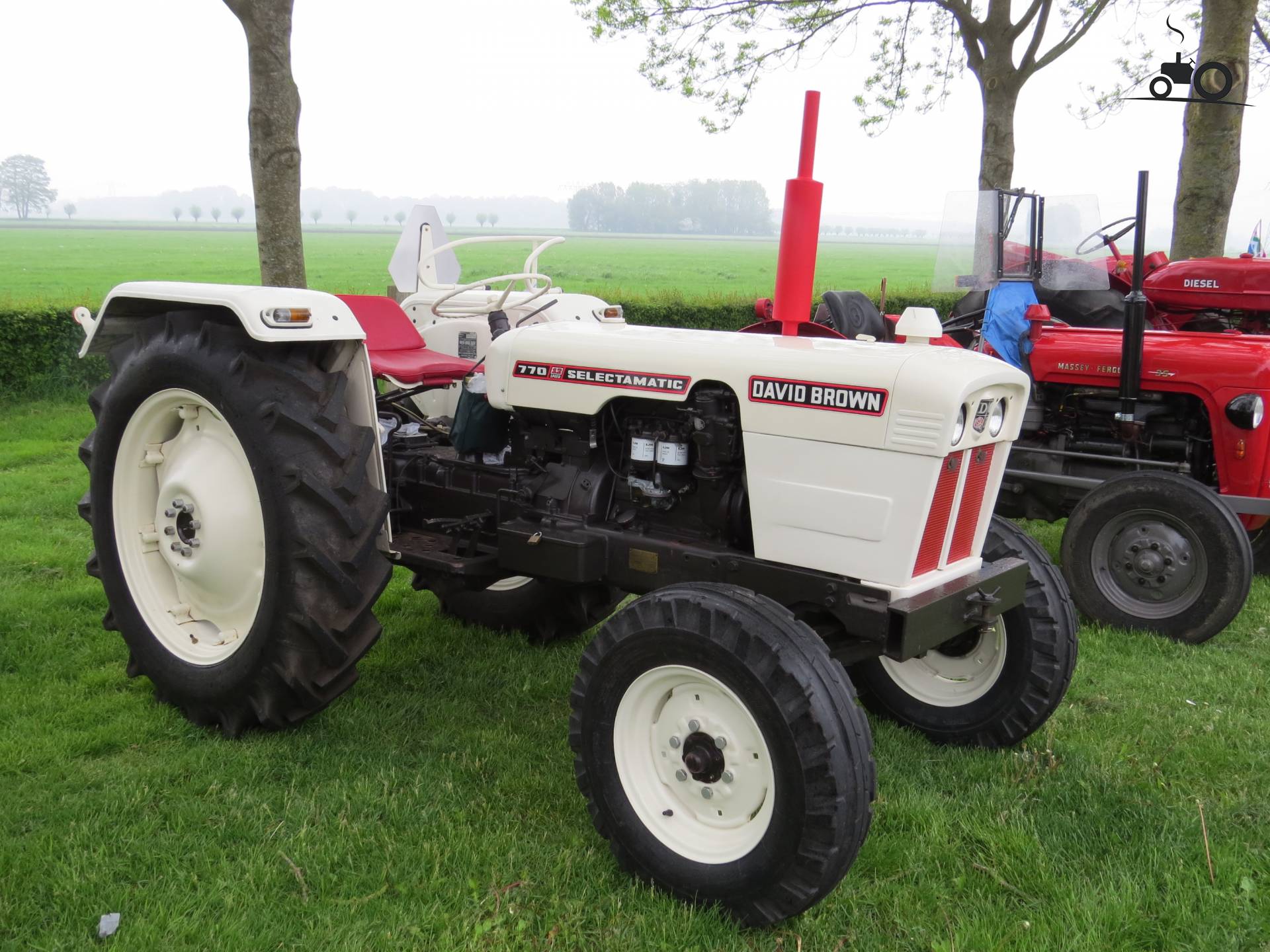 Foto David Brown 770 #915743