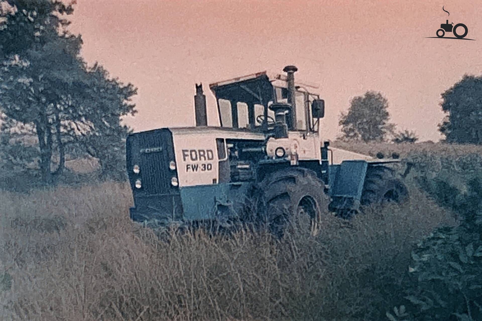 Ford fw 30 aan het slepen