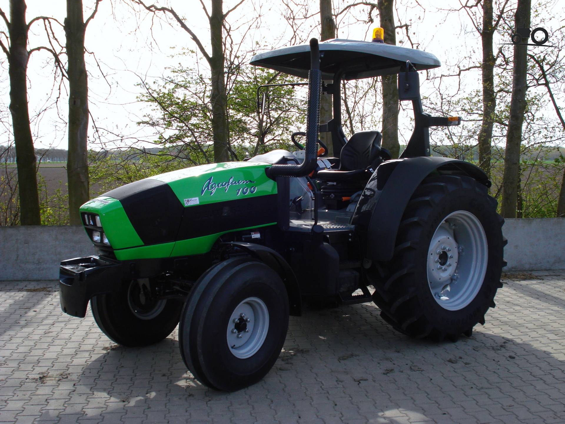Deutz-Fahr Agrofarm 100 - Österreich - Traktor foto #120593