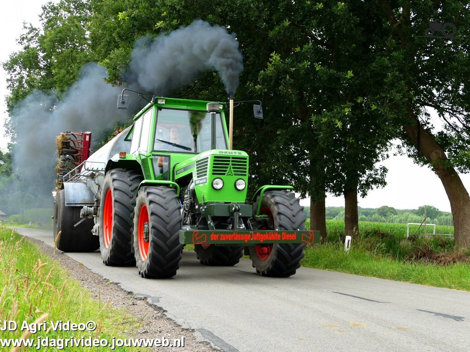 Foto Deutz D8006 #1368394