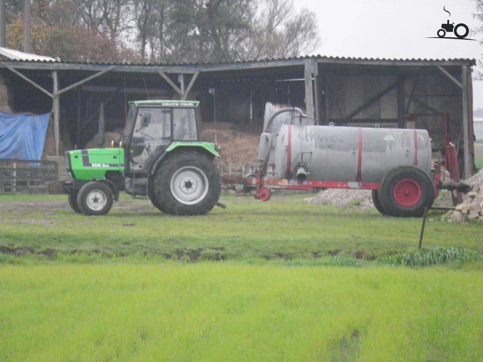 Foto Deutz-Fahr DX 3.30 #553834