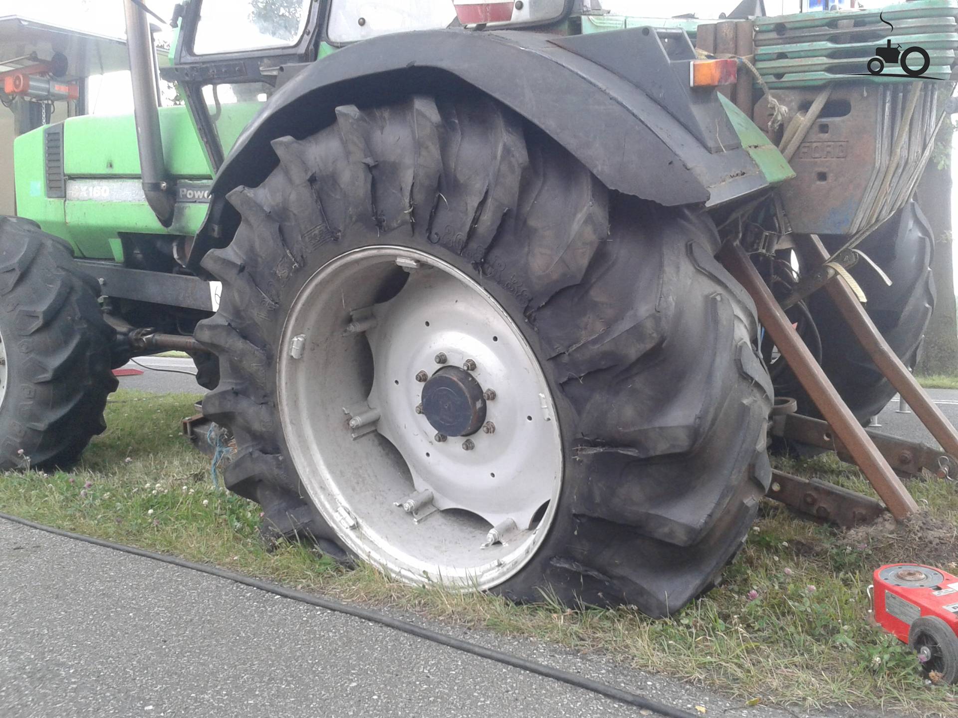 Foto Deutz DX 160 #856622