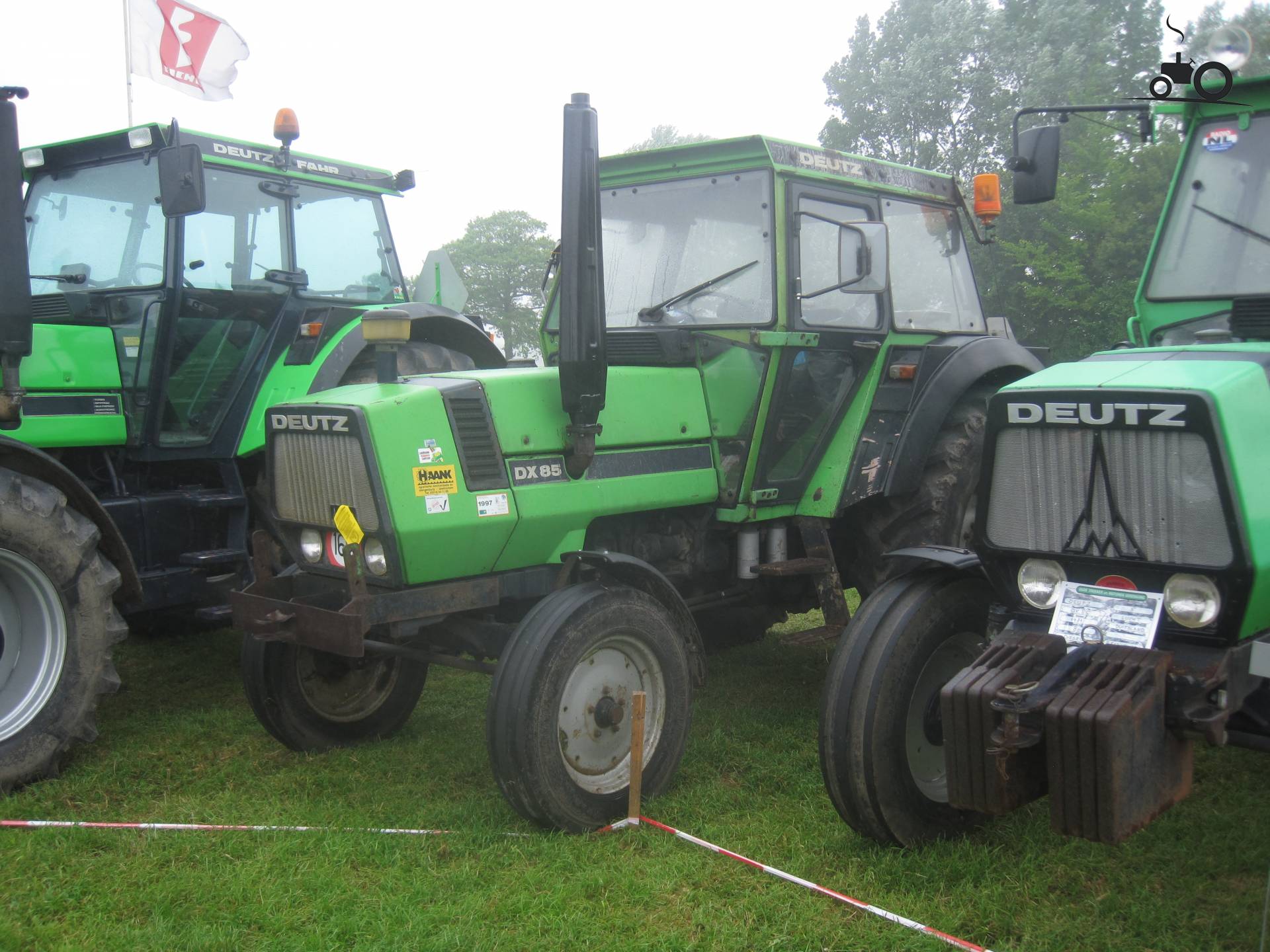 Foto Deutz DX 85 #915476