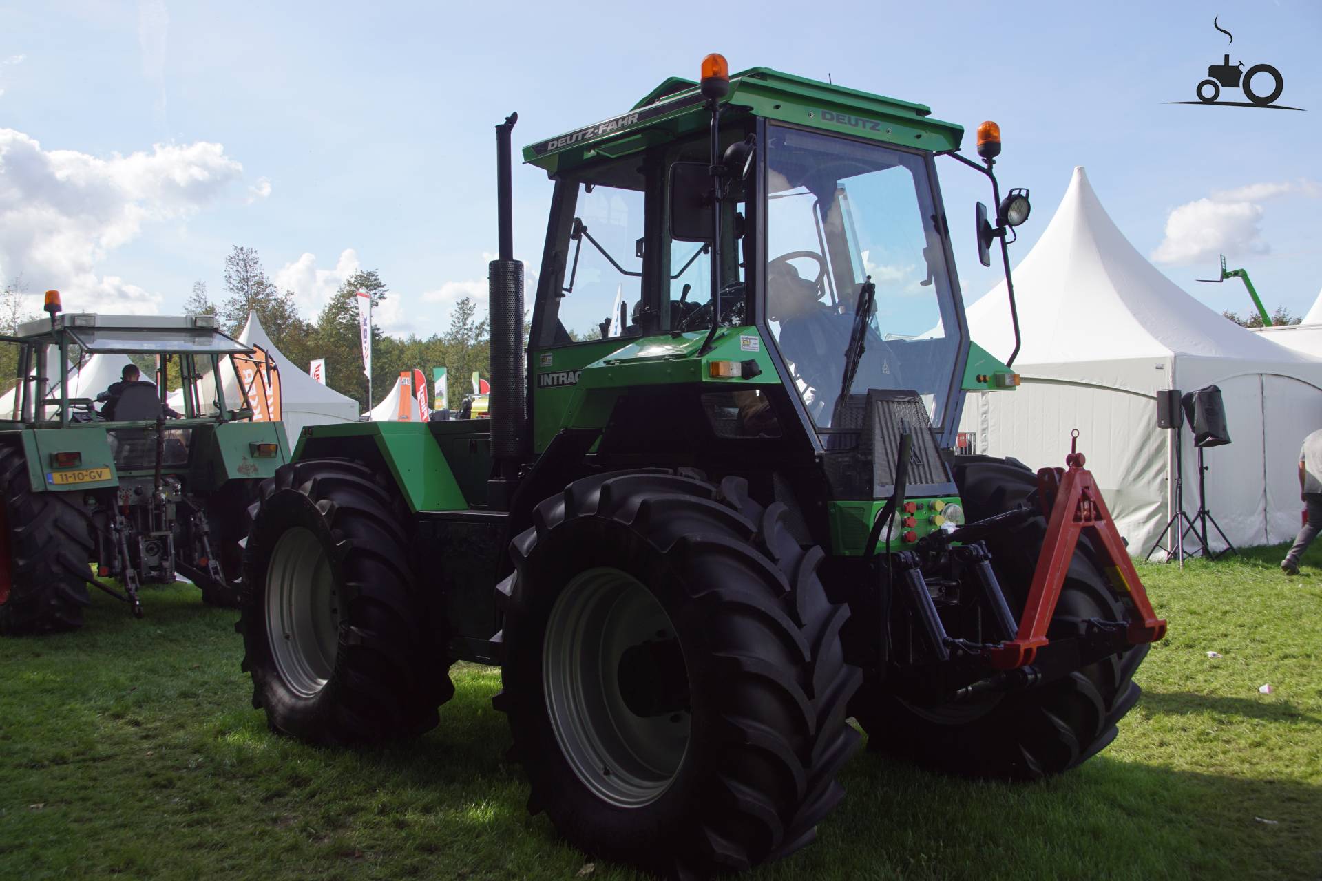 Foto Deutz-Fahr Intrac 6.60 #1263932