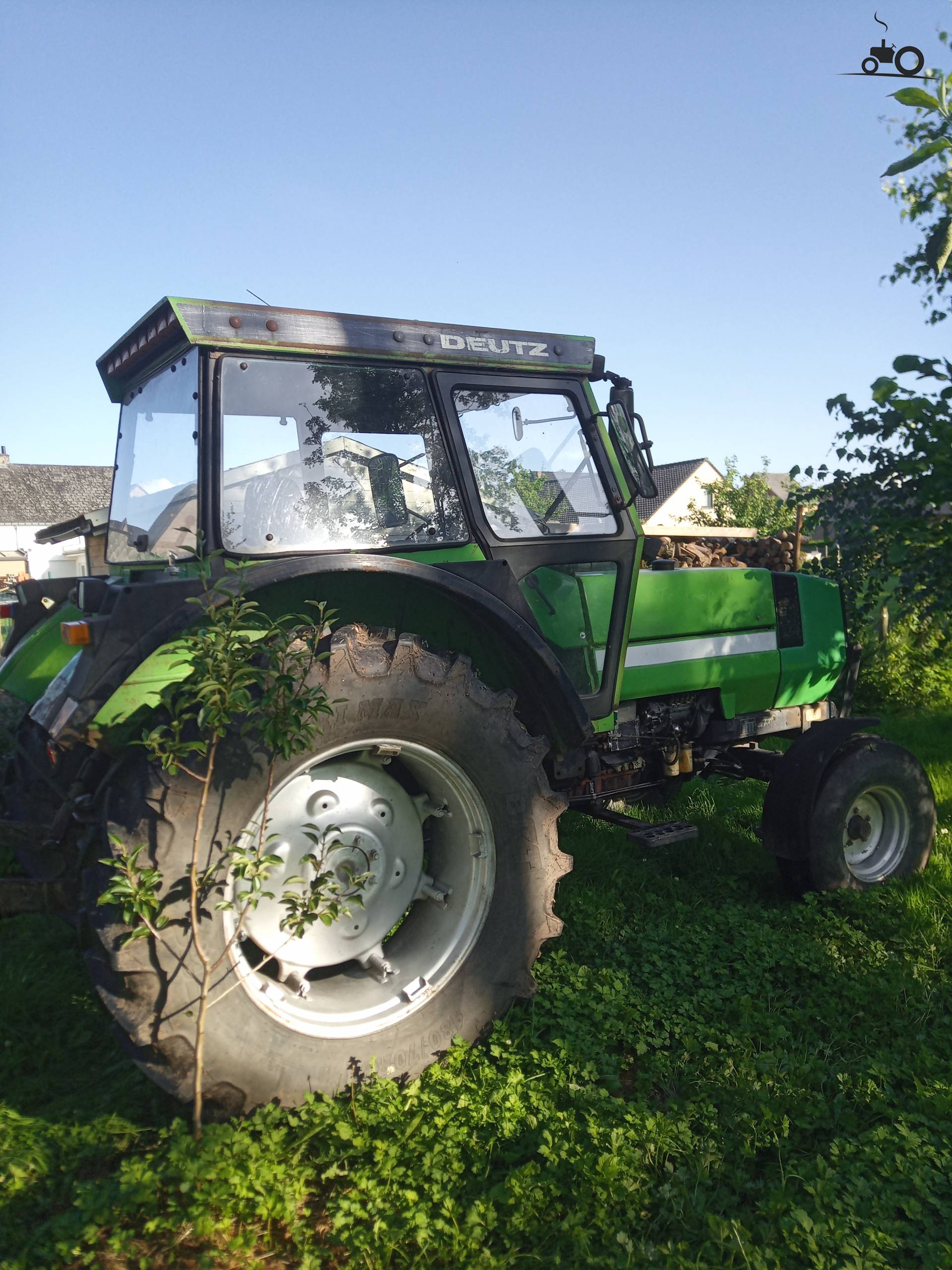 Foto Deutz-Fahr DX 85 #1429484