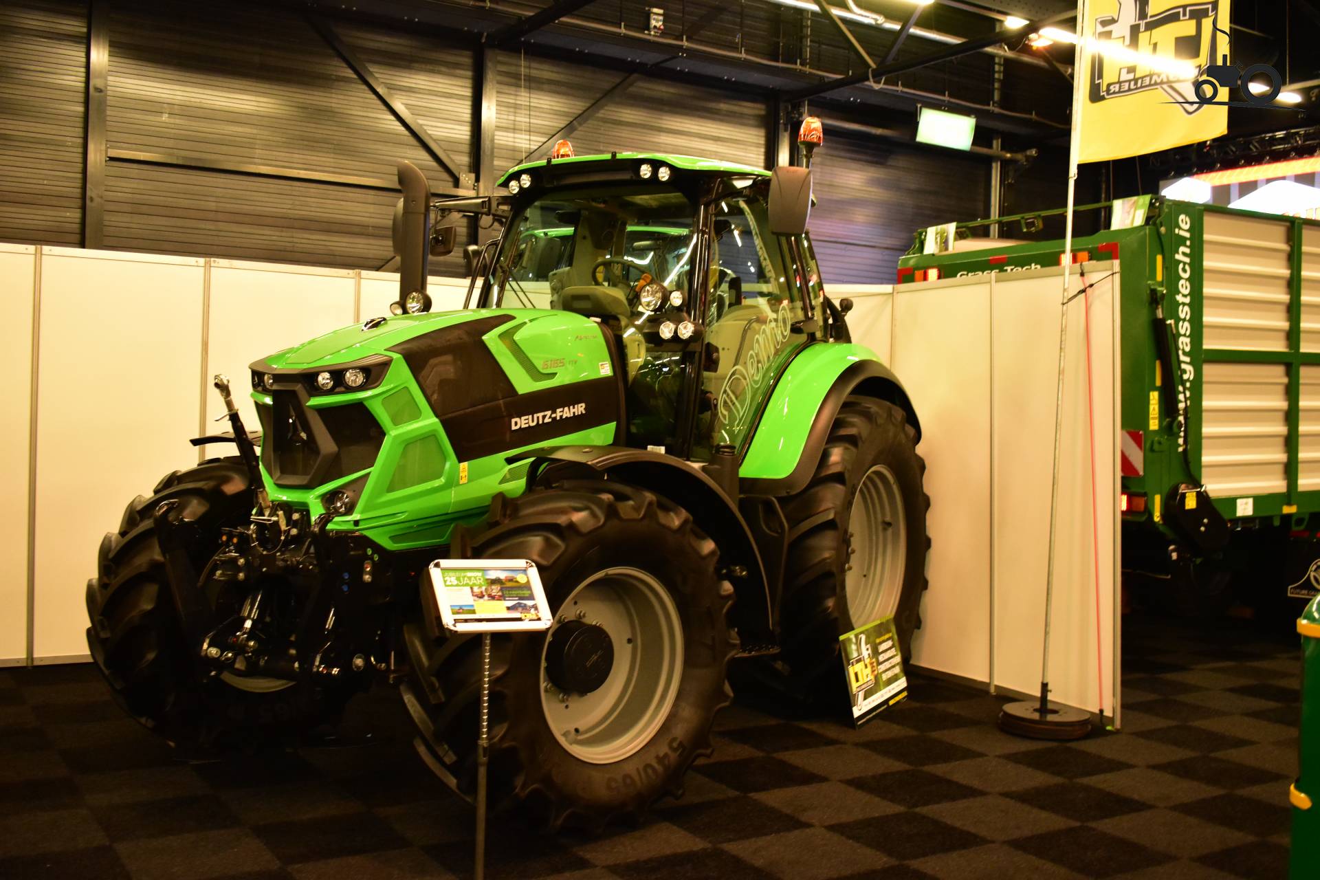 Foto Deutz-Fahr Agrotron 6165 #1498908
