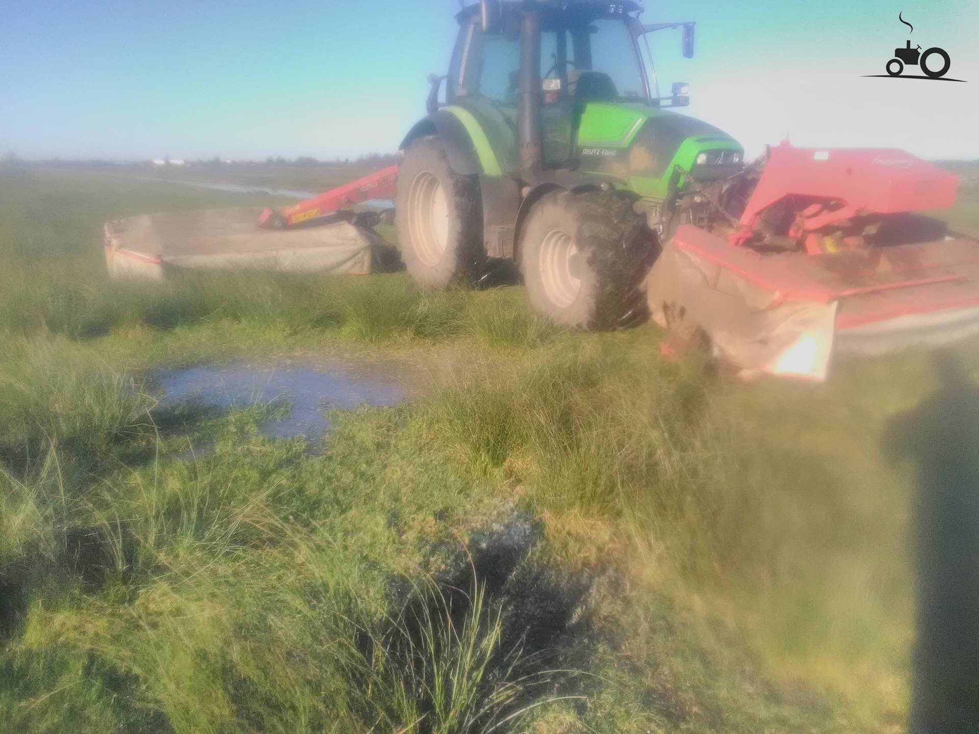 pitrus maaien over de vorst op natuur land