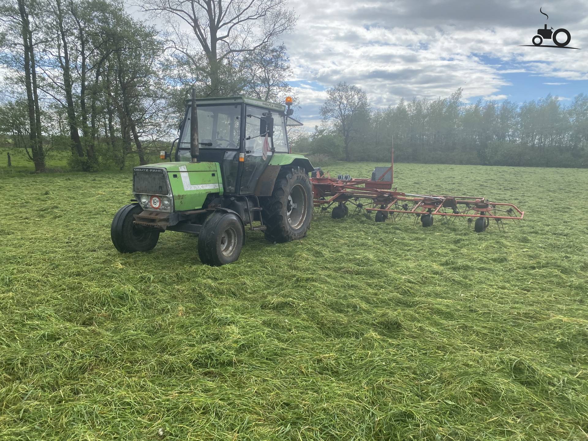 Foto Deutz-Fahr DX 3.30 #1565627