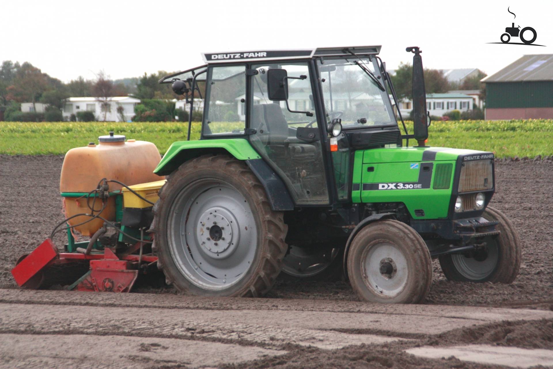 Foto Deutz-Fahr DX 3.30 #408644