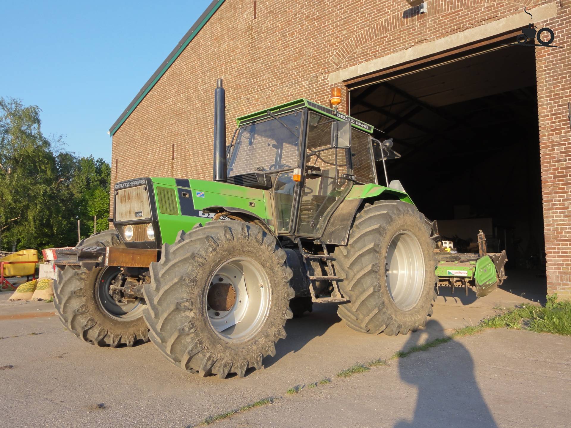 Foto Deutz-Fahr DX 4.31 #483482