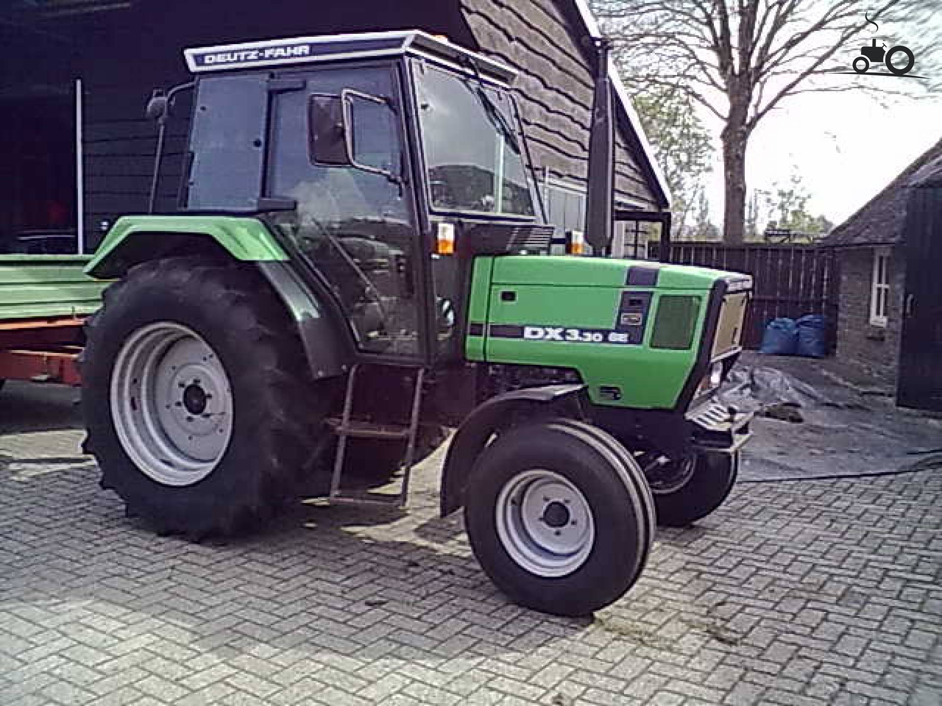 Foto Deutz-Fahr DX 3.30 #622549