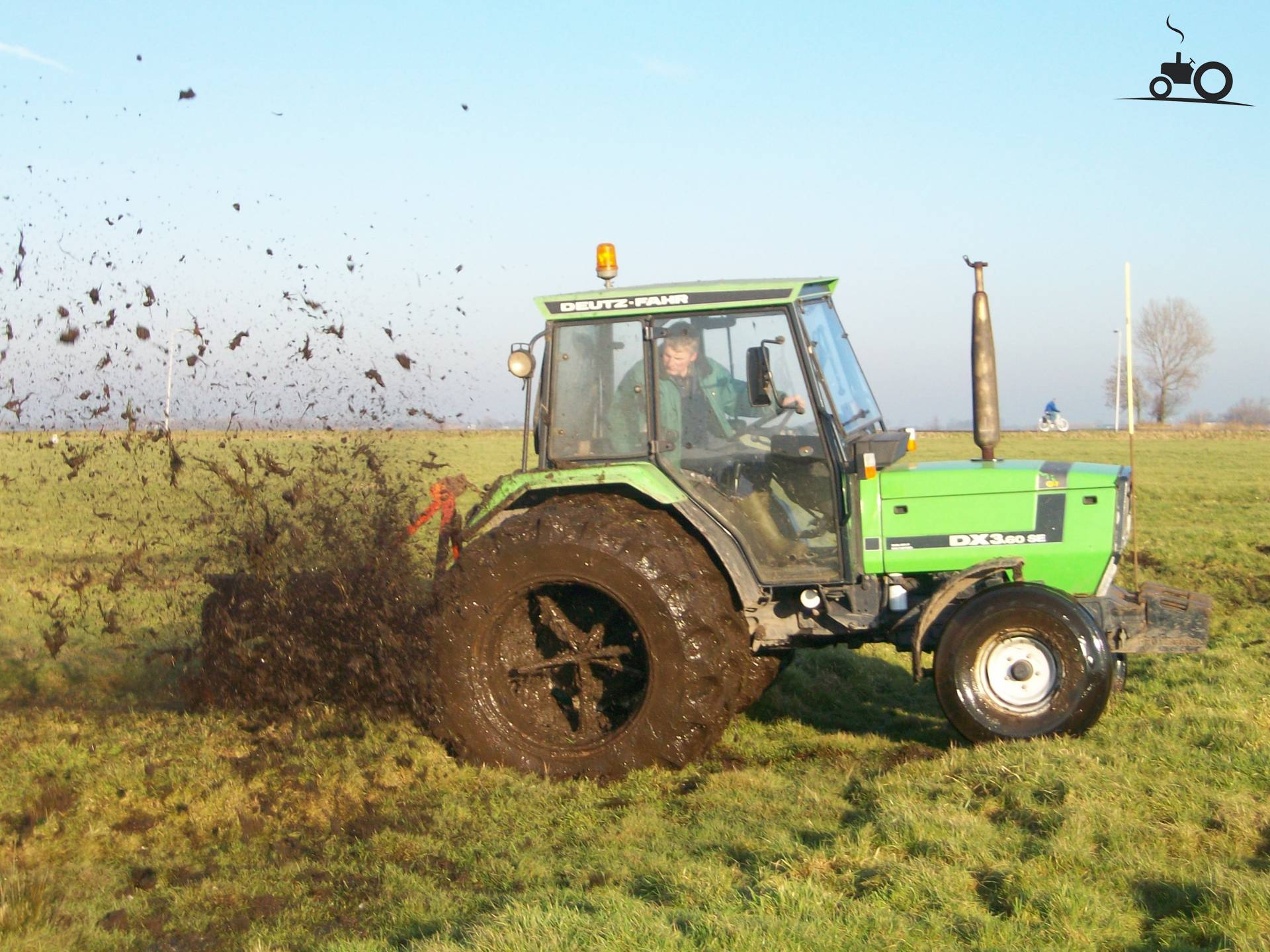 Foto Deutz-Fahr DX 3.60 #703057