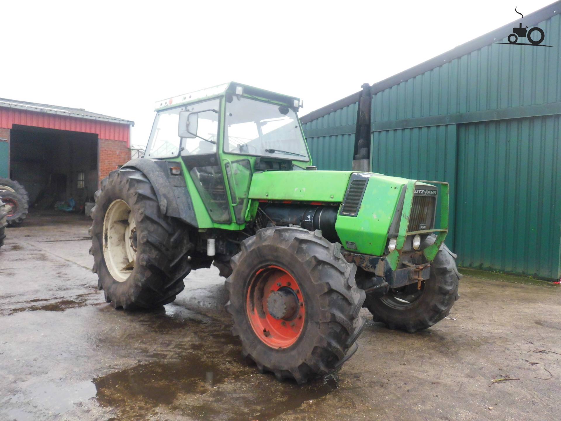 Foto Deutz-Fahr DX 120 #718161