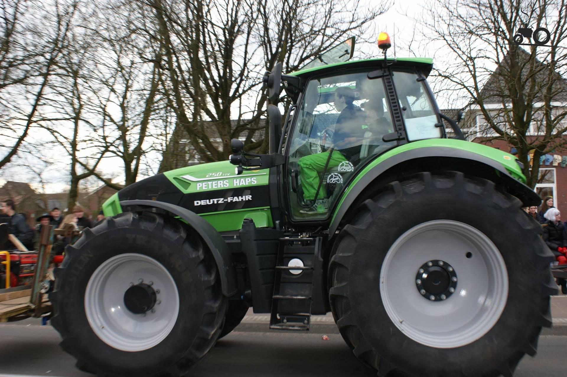 Foto Deutz-Fahr Agrotron TTV 7250 #830775