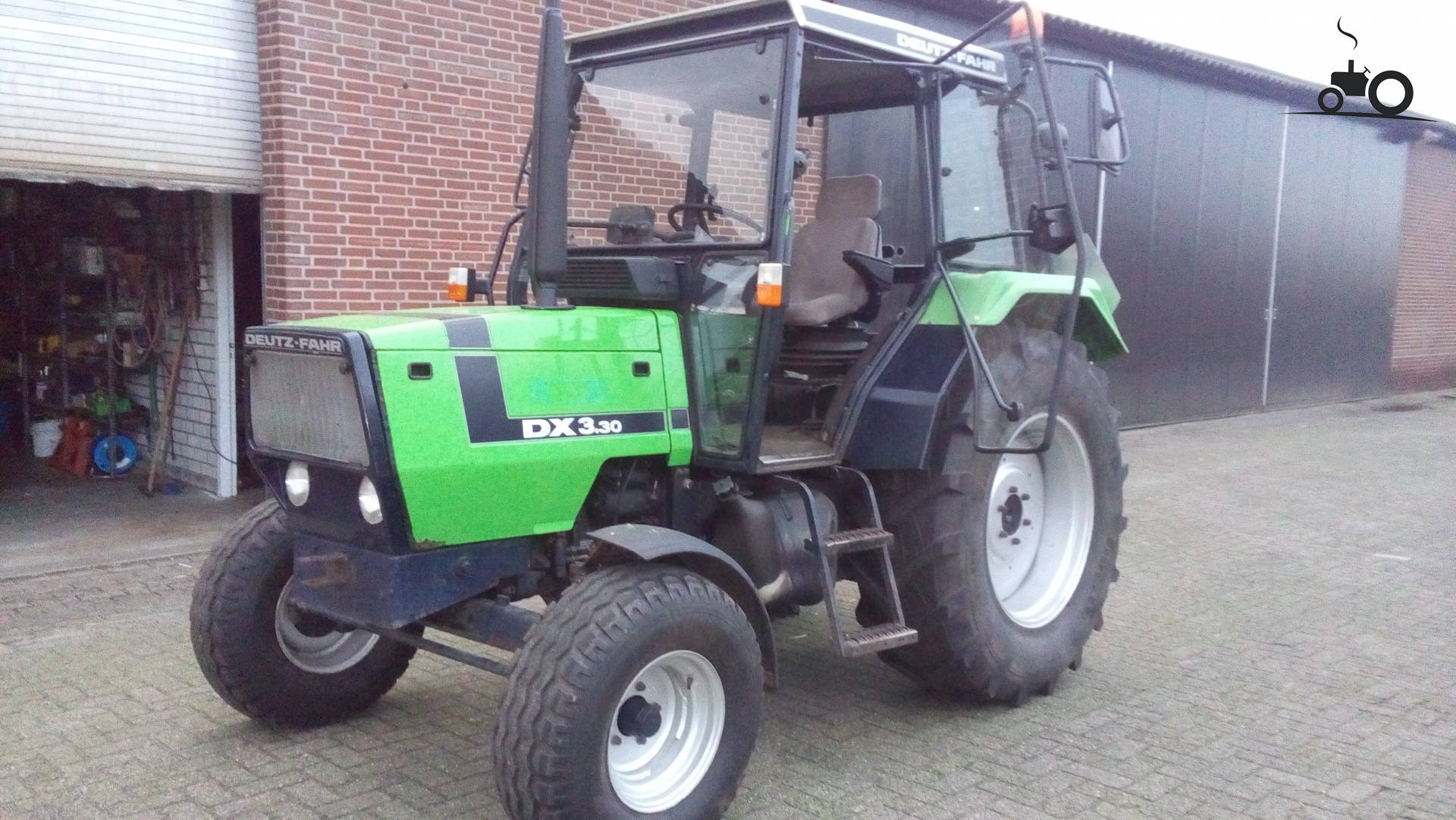 Foto Deutz-Fahr DX 3.30 #954156