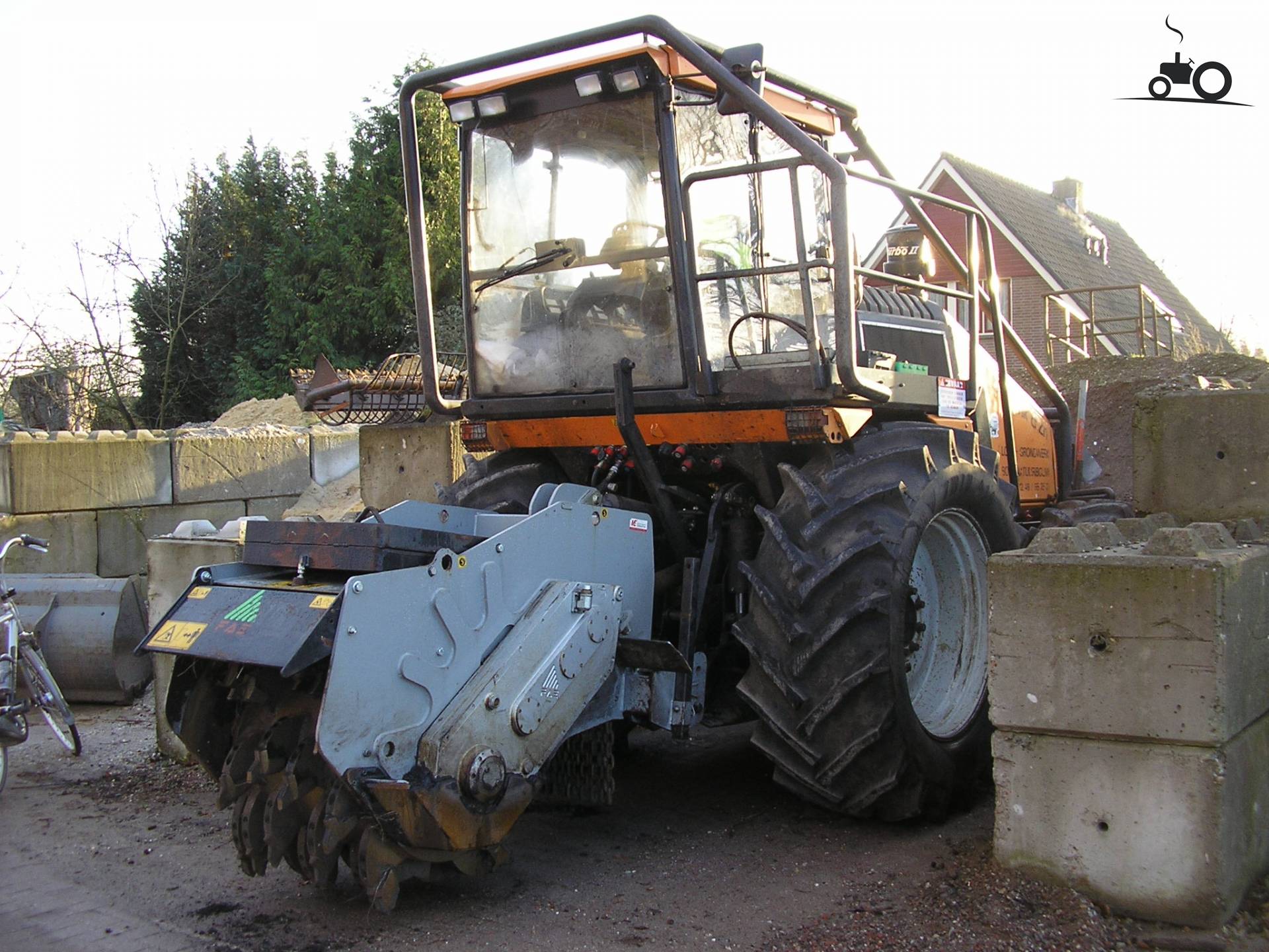Doppstadt Grizzly DT 32 - United Kingdom - Tractor picture #577084