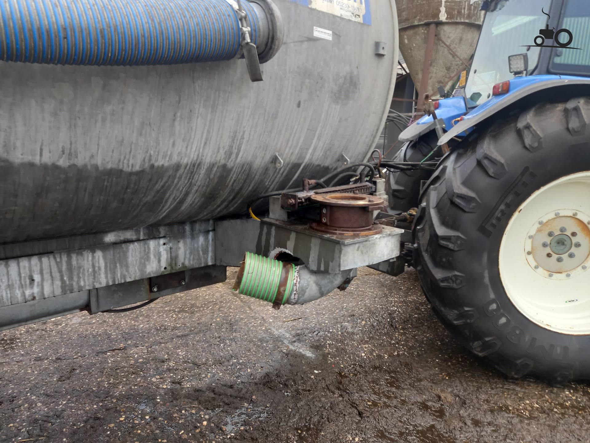 Duport Tank