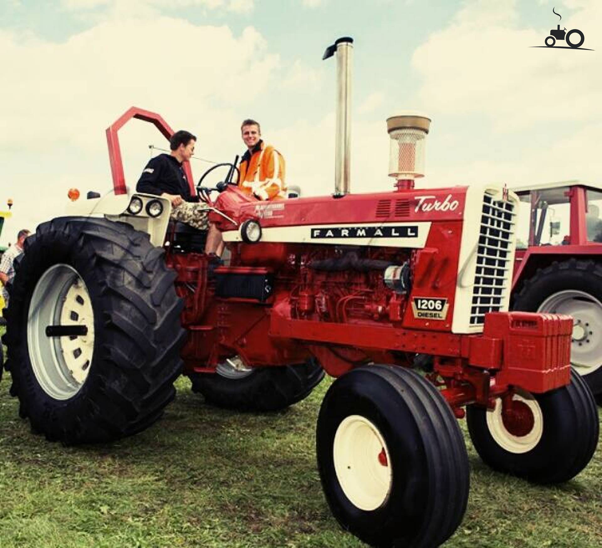 Farmall 1206 Fanclub - Specificaties, Foto's, Reviews & Forum