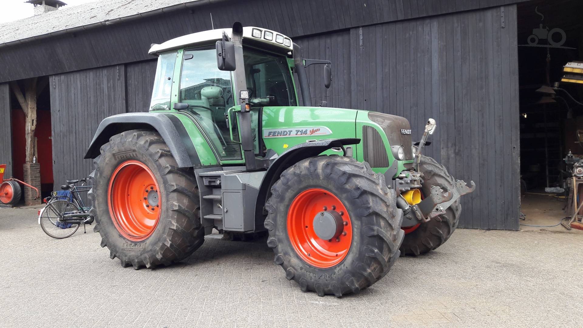 Foto Fendt 714 #1206449