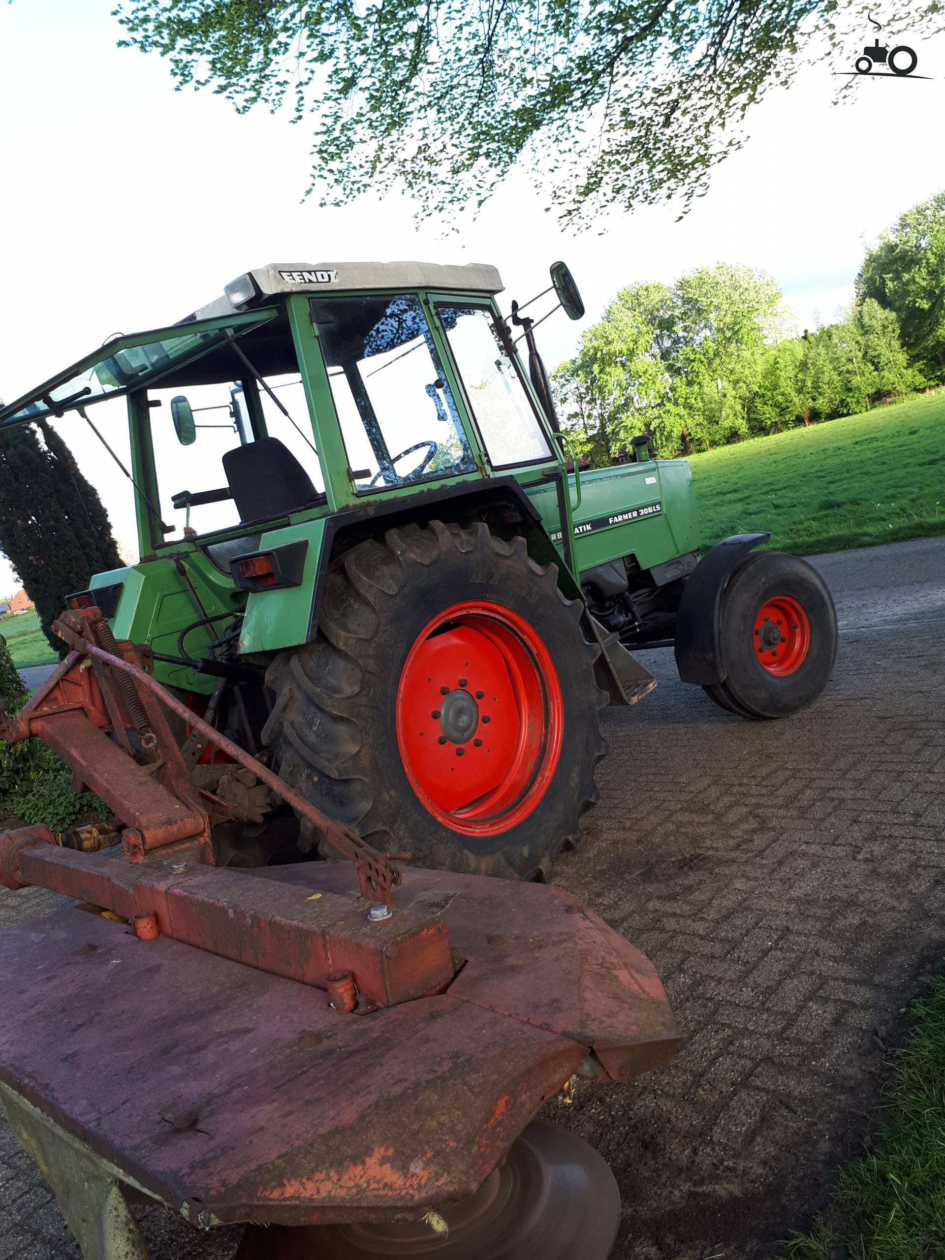 Foto Fendt 306 LS #1227701