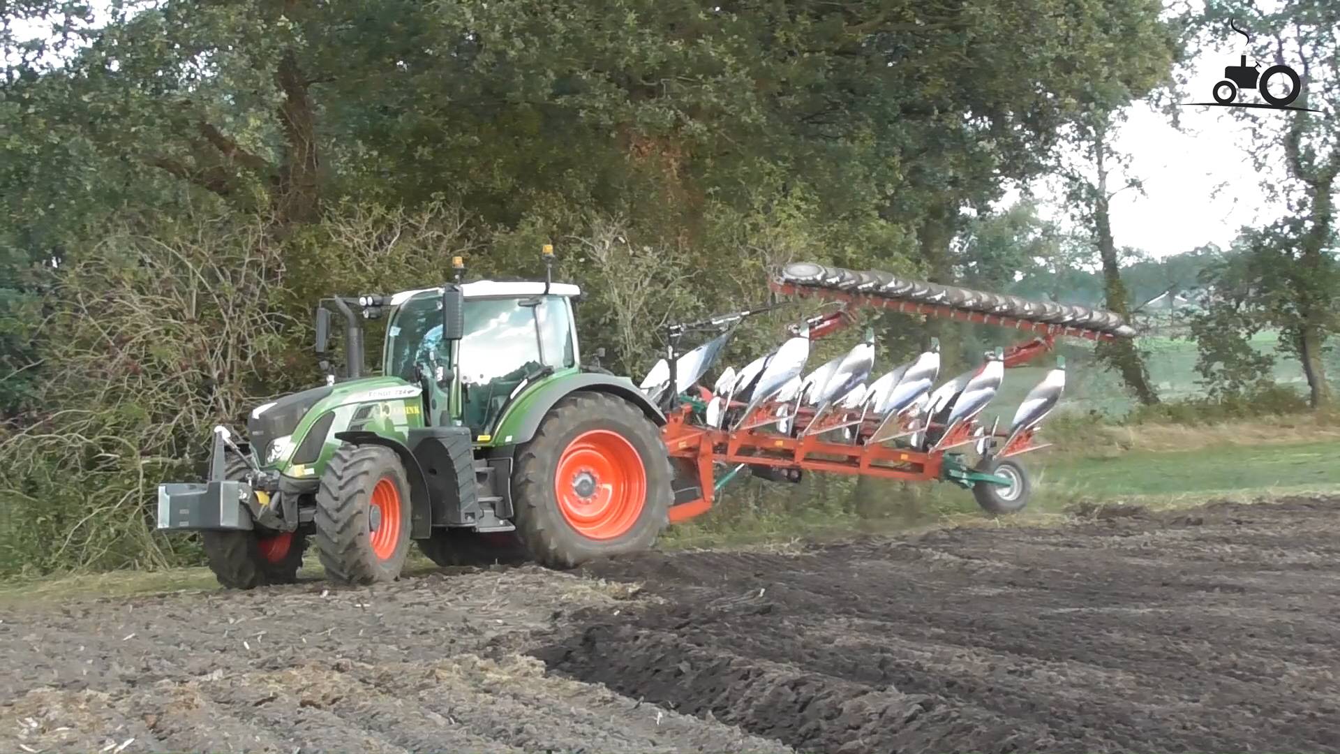 Foto Fendt 724 van Loonbedrijf Wassink