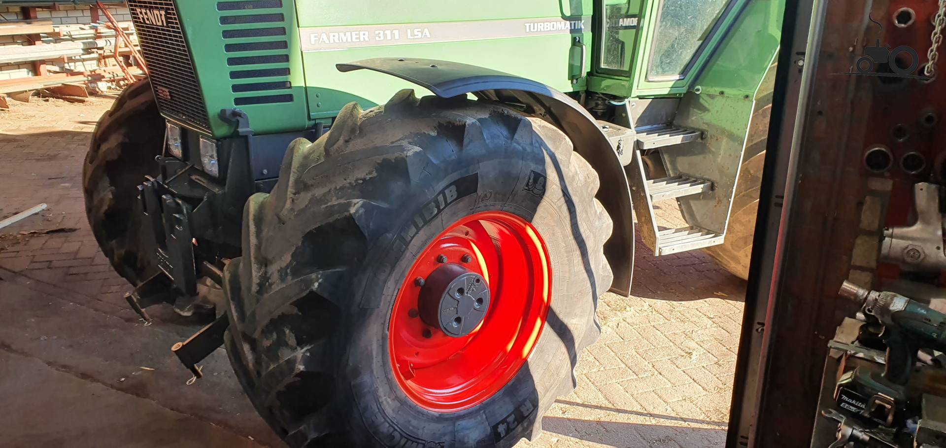 Foto Fendt 311 LSA #1335388