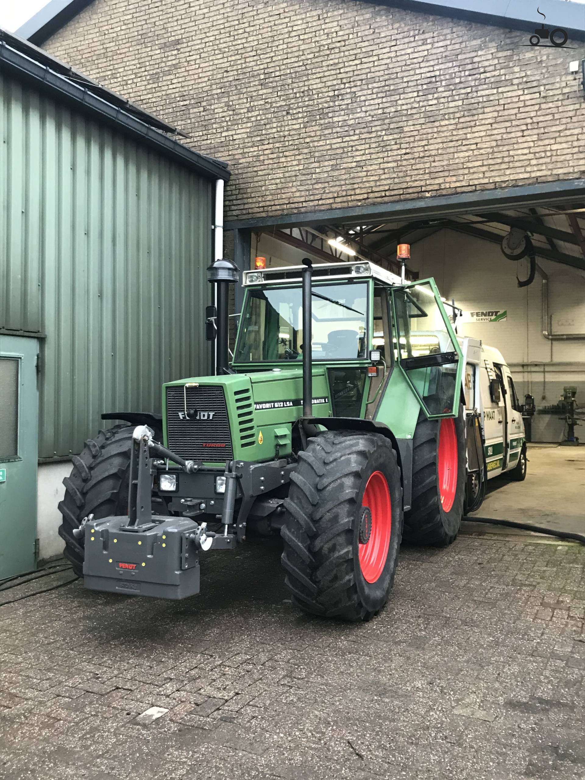 Foto Fendt 612 #1377885