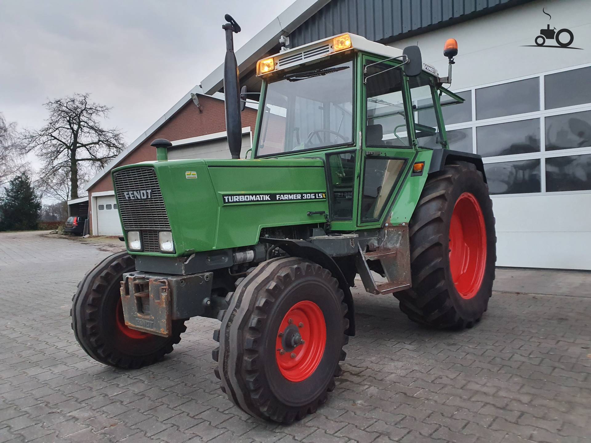 Foto Fendt 306 LSX #1392457