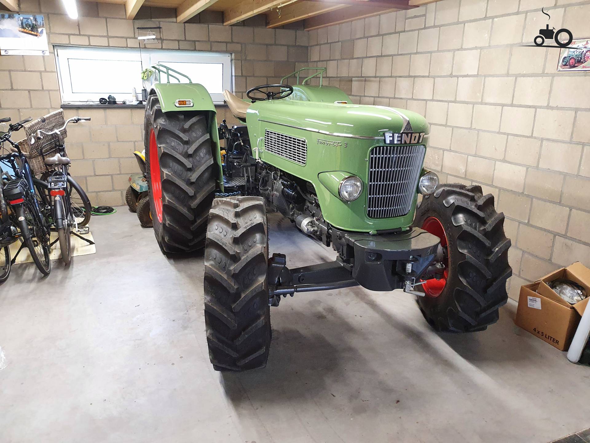 Fendt Favorit 3 - France - Tracteur image #1425187