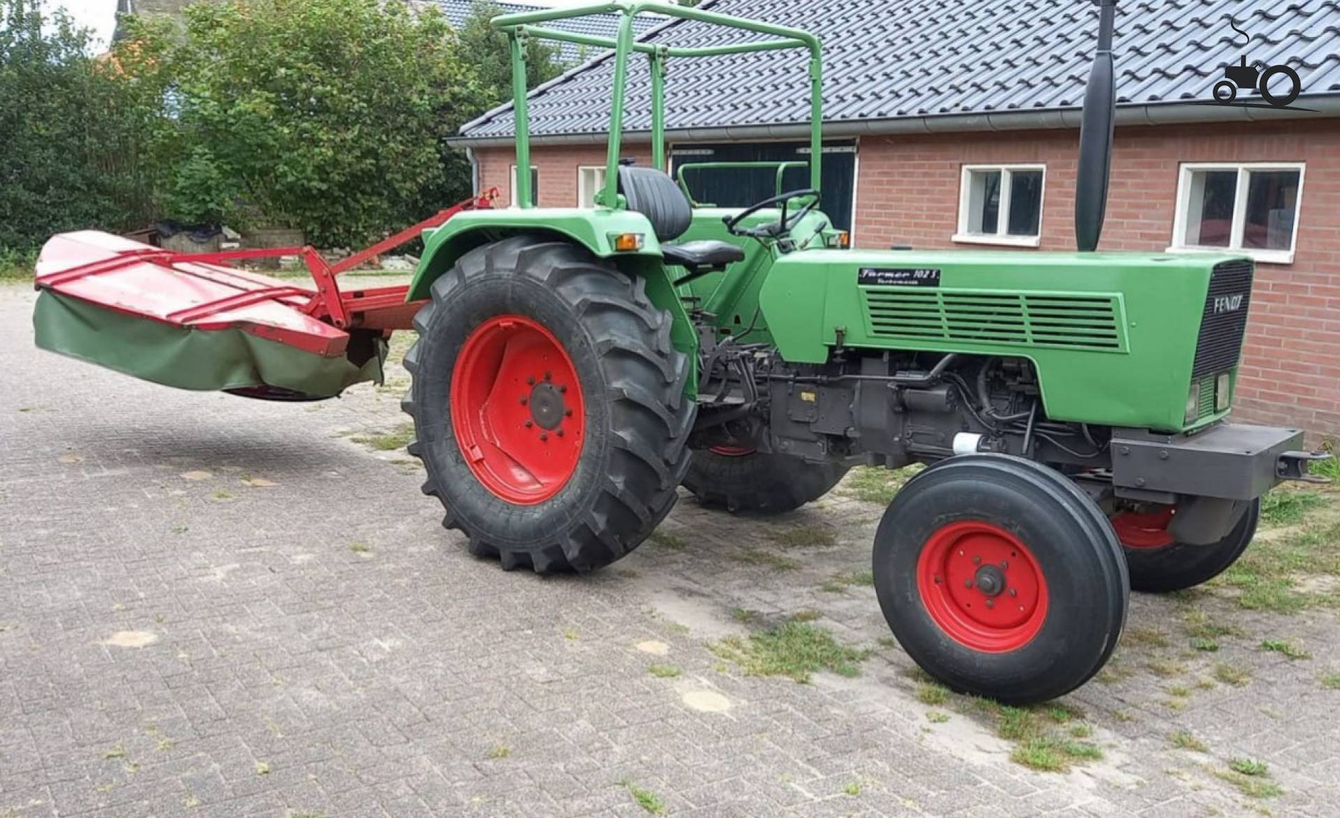 Foto Fendt 102 S #1434453