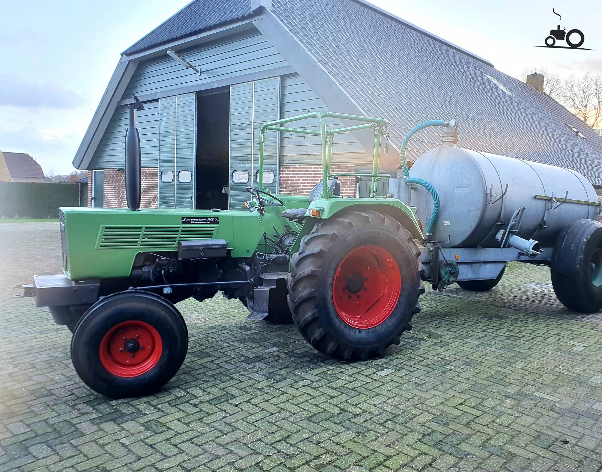 Foto Fendt 102 S #1451684