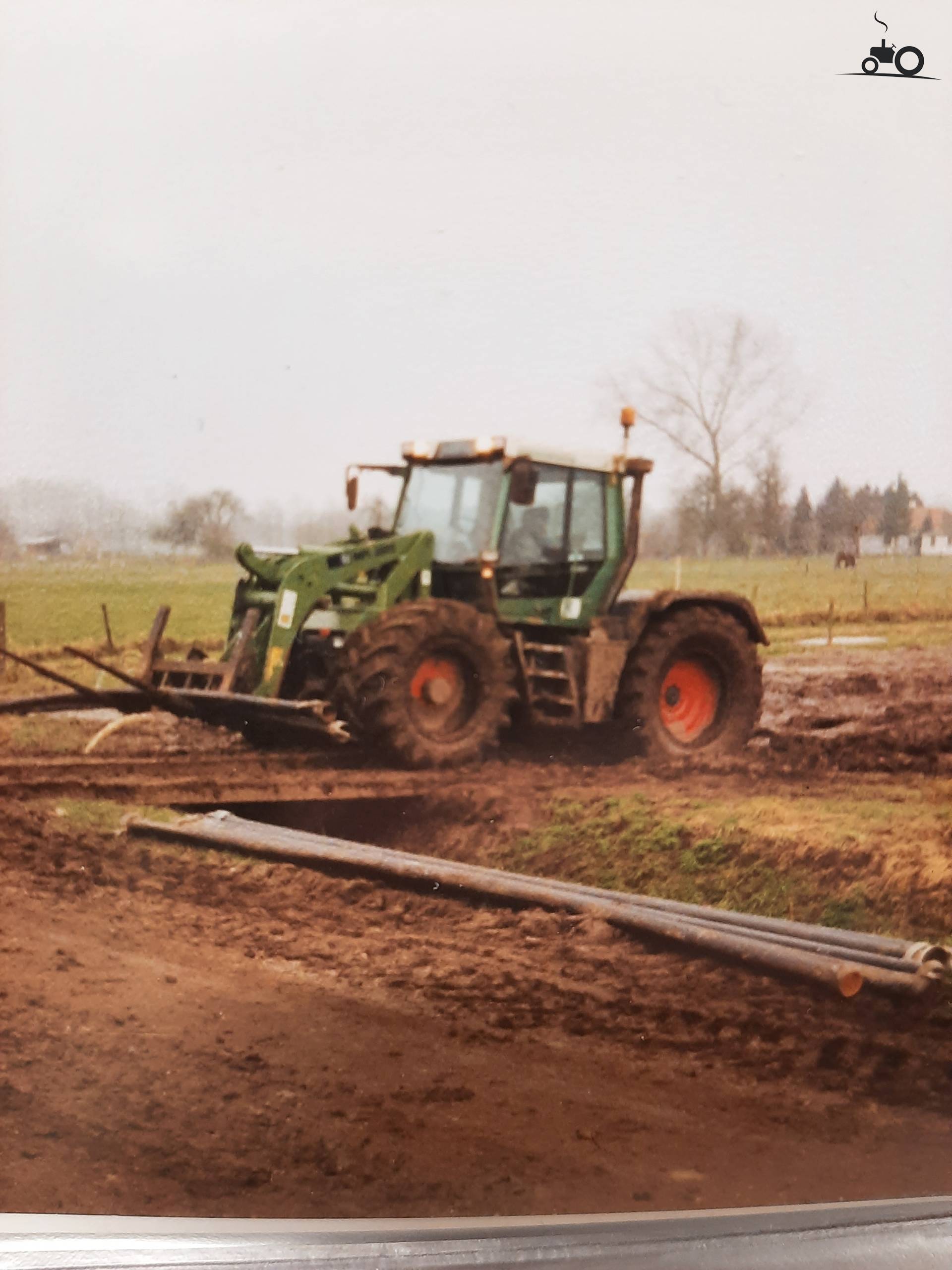 Foto Fendt Xylon 524 van Ten Hove Kamperveen