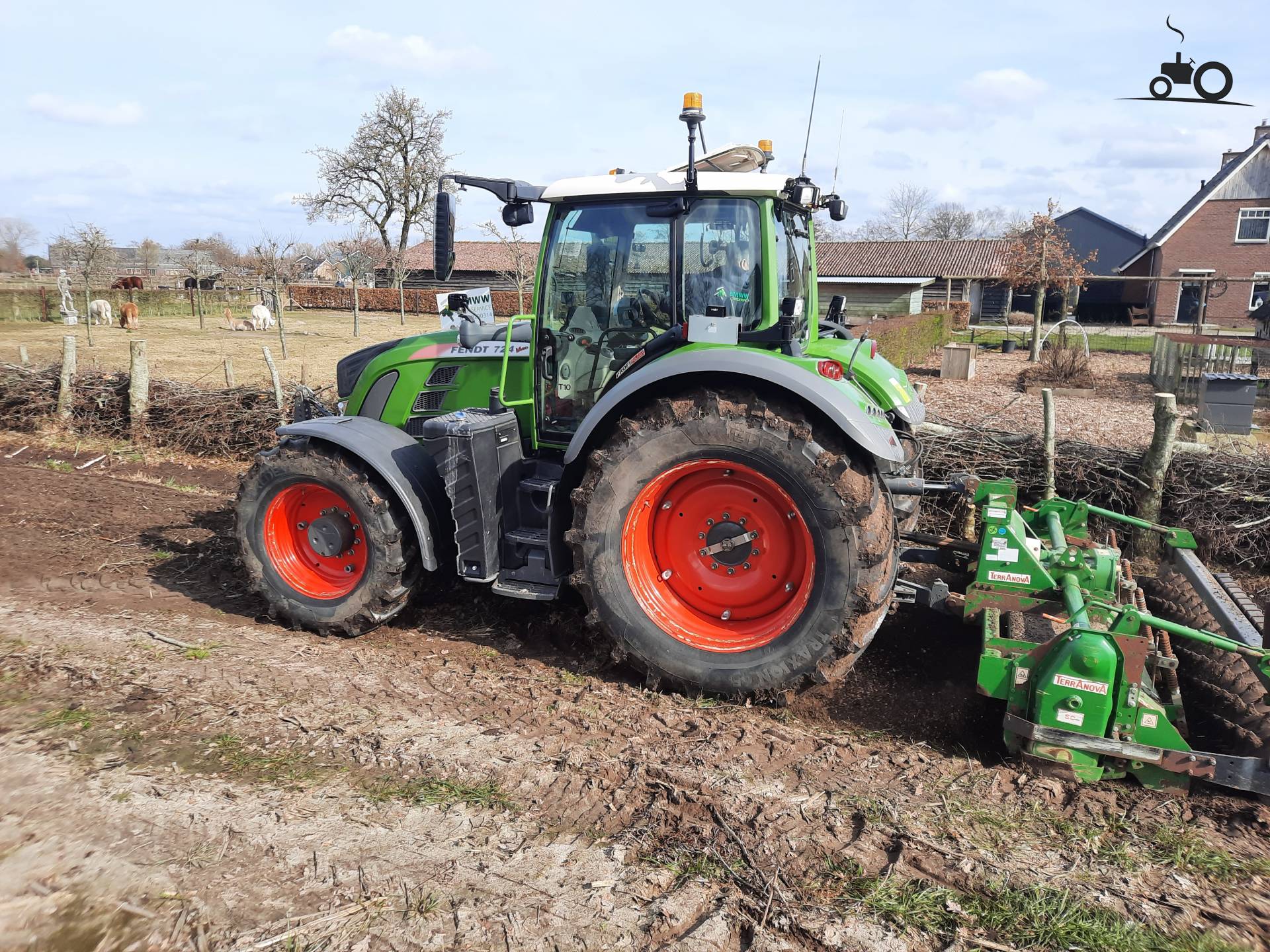 Foto Fendt 724 #1461070