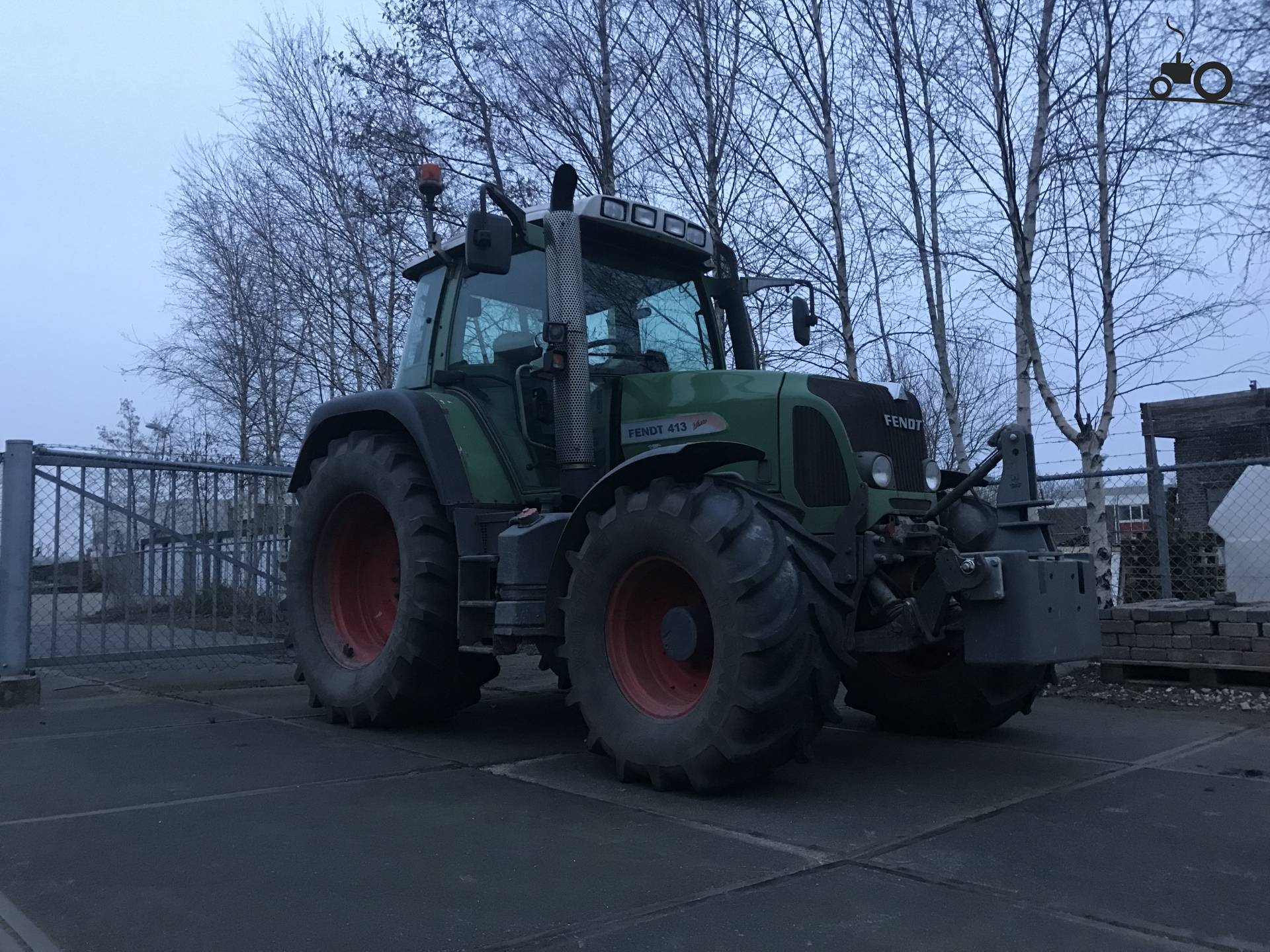 Foto Fendt 413 #1461644