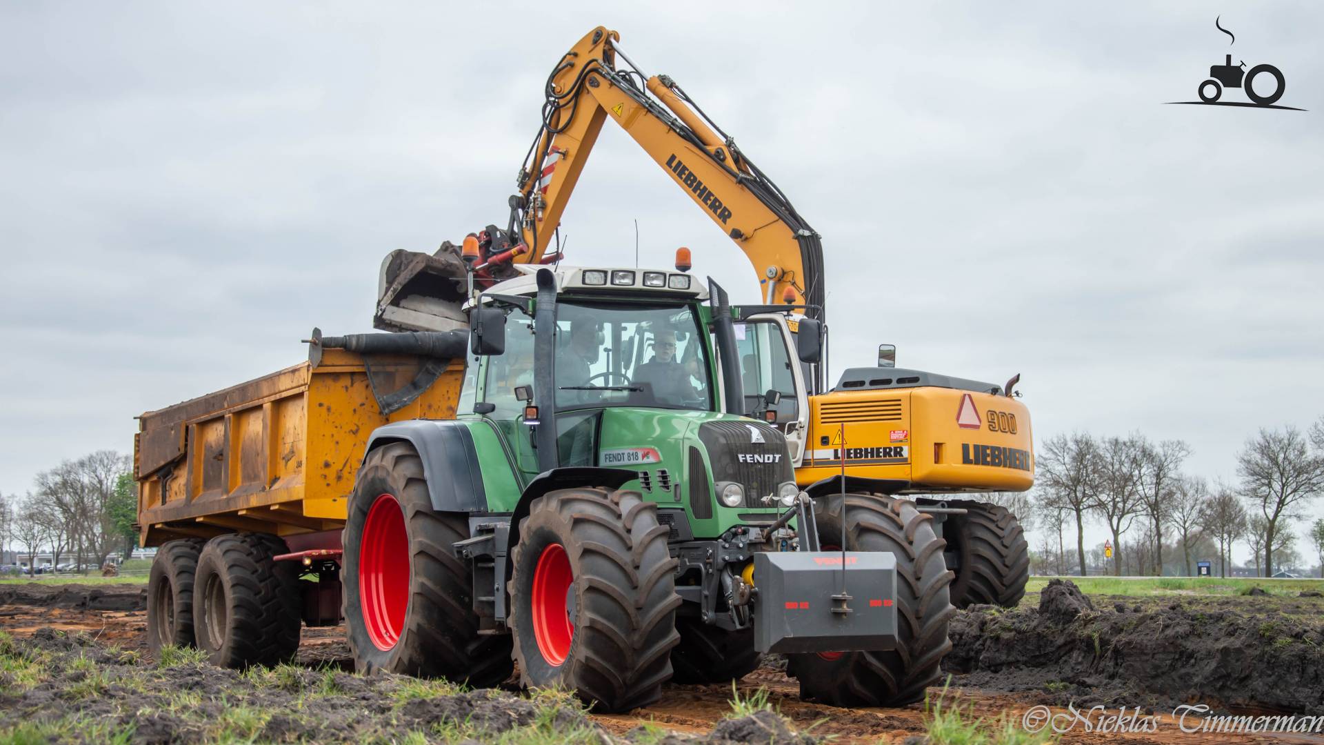 Foto Fendt 818 #1467180