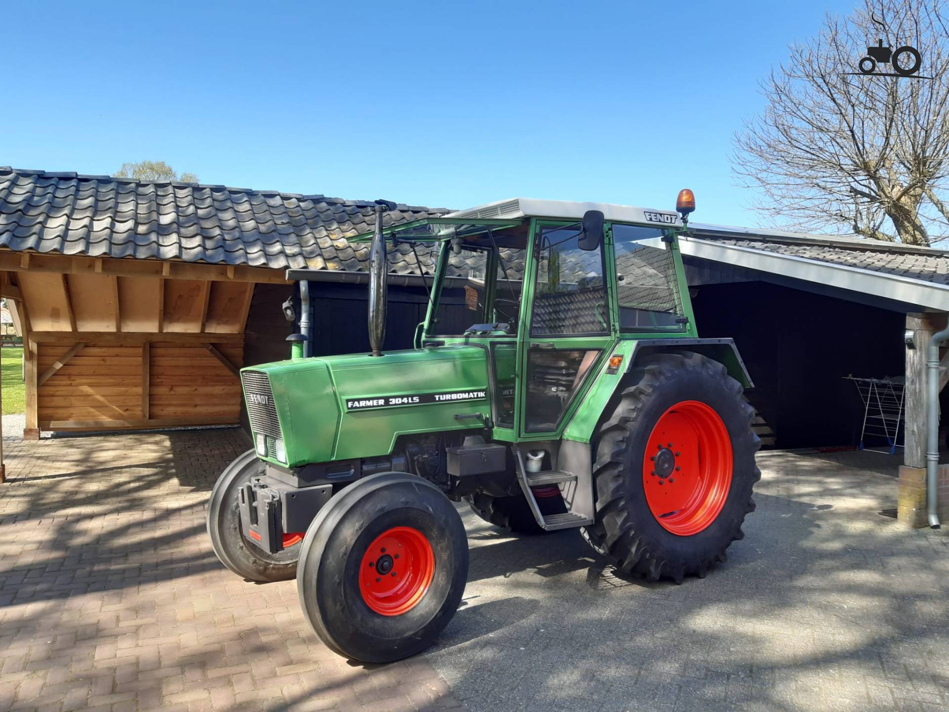 Foto Fendt 304 LS #1467421