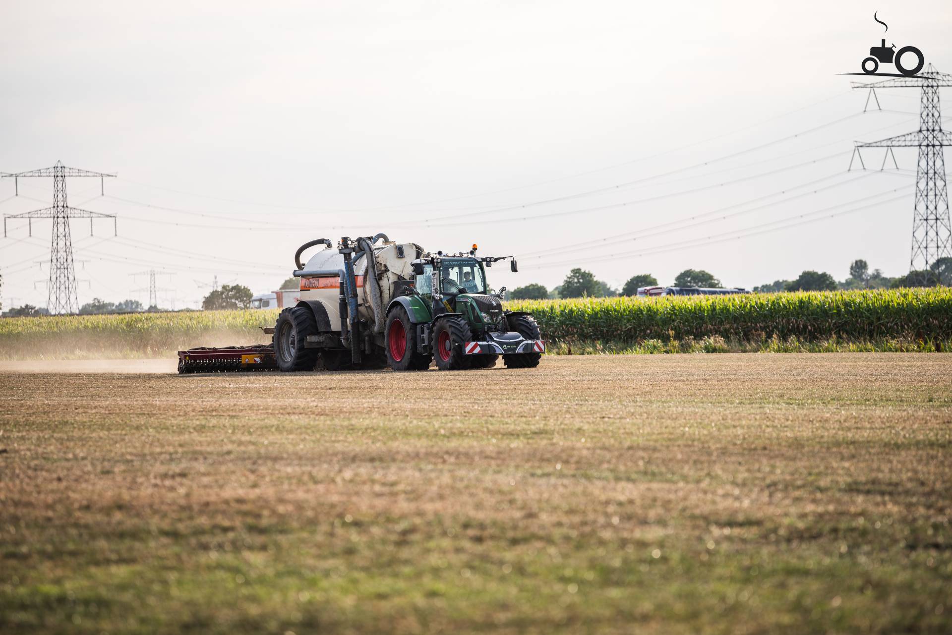 Foto Fendt 724 van Loonbedrijf Van Gessel