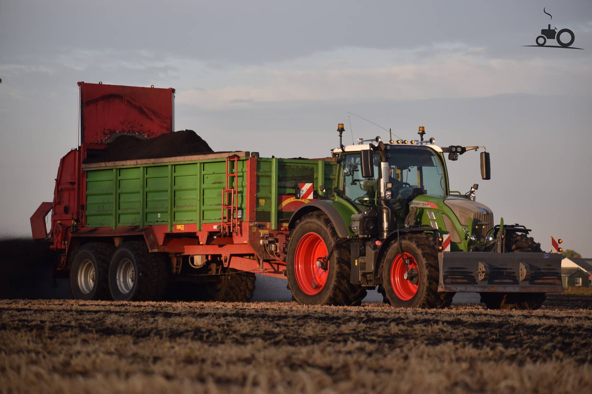 Foto Fendt 724 #1493623