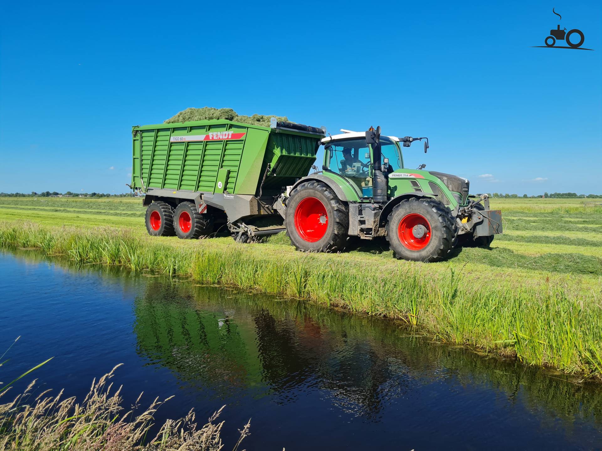 Foto Fendt 714 SCR #1499515