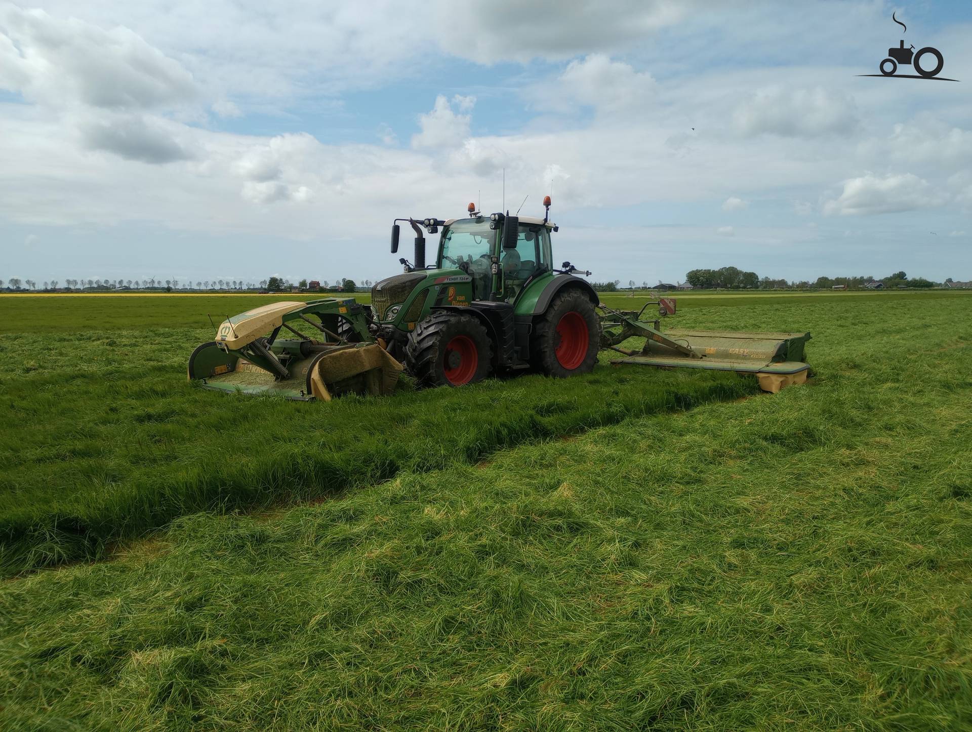 Foto Fendt 724 van Loonbedrijf van Diepen