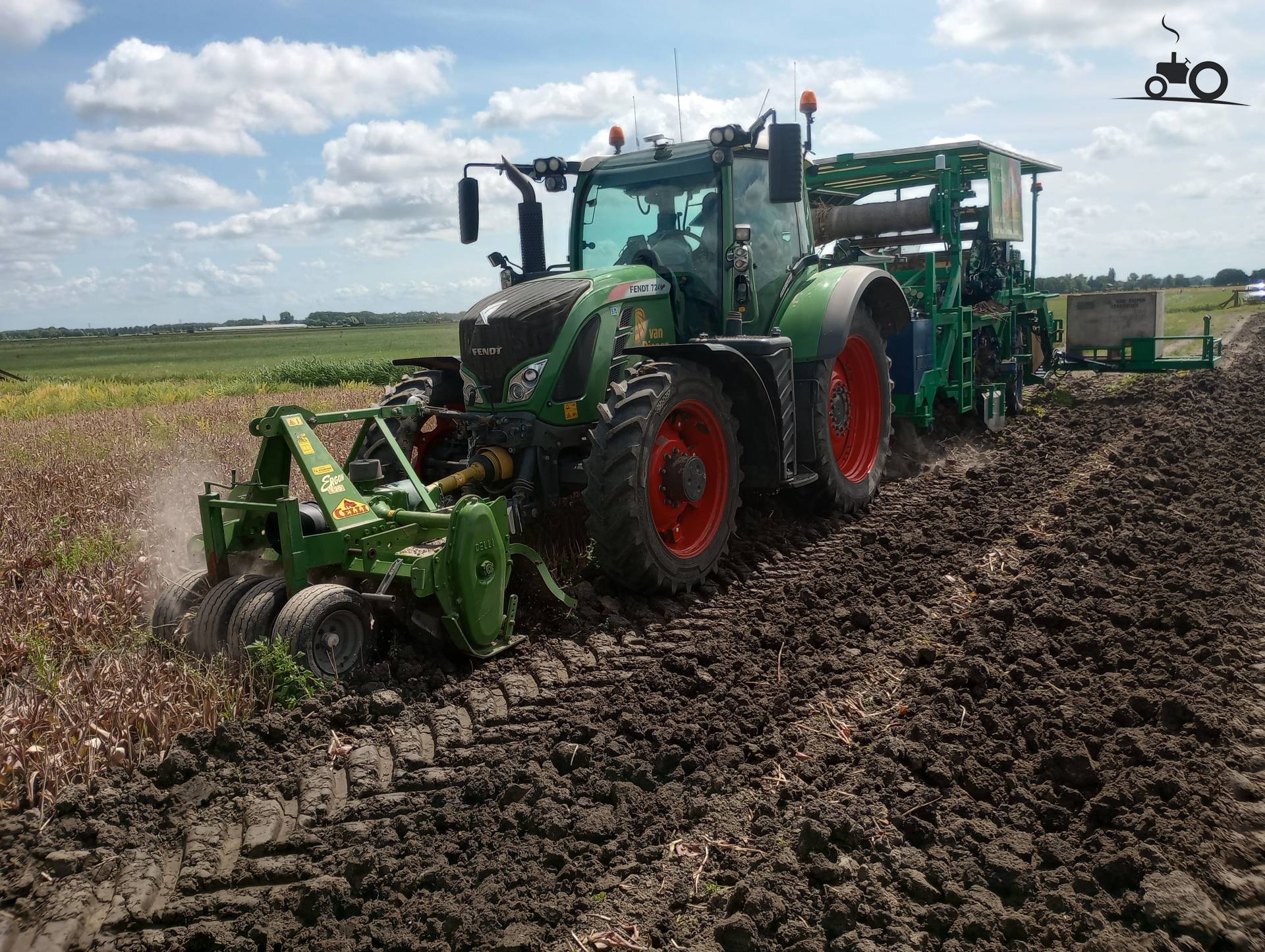 Foto Fendt 724 #1525369