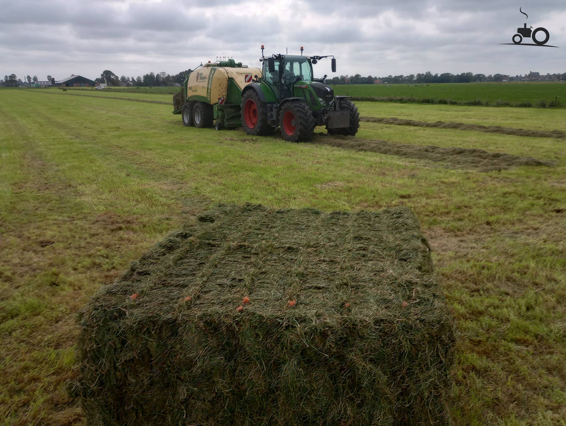 Foto Fendt 724 van Loonbedrijf van Diepen