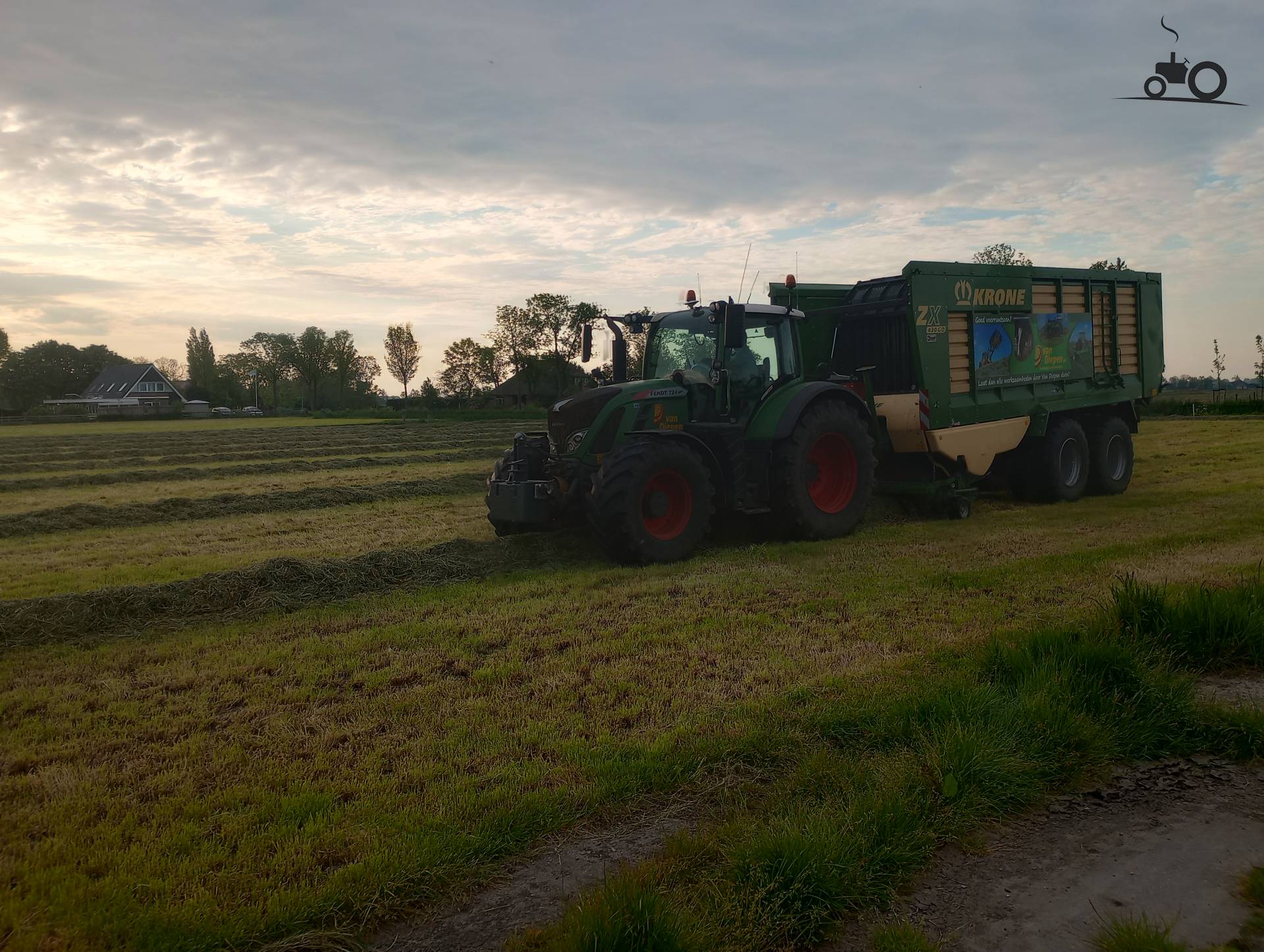 Foto Fendt 724 van Loonbedrijf van Diepen
