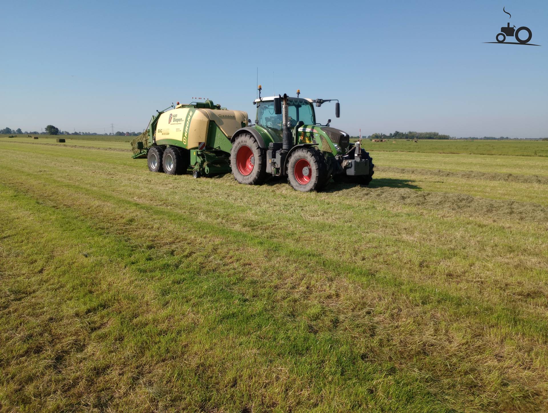 Foto Fendt 724 van Loonbedrijf van Diepen