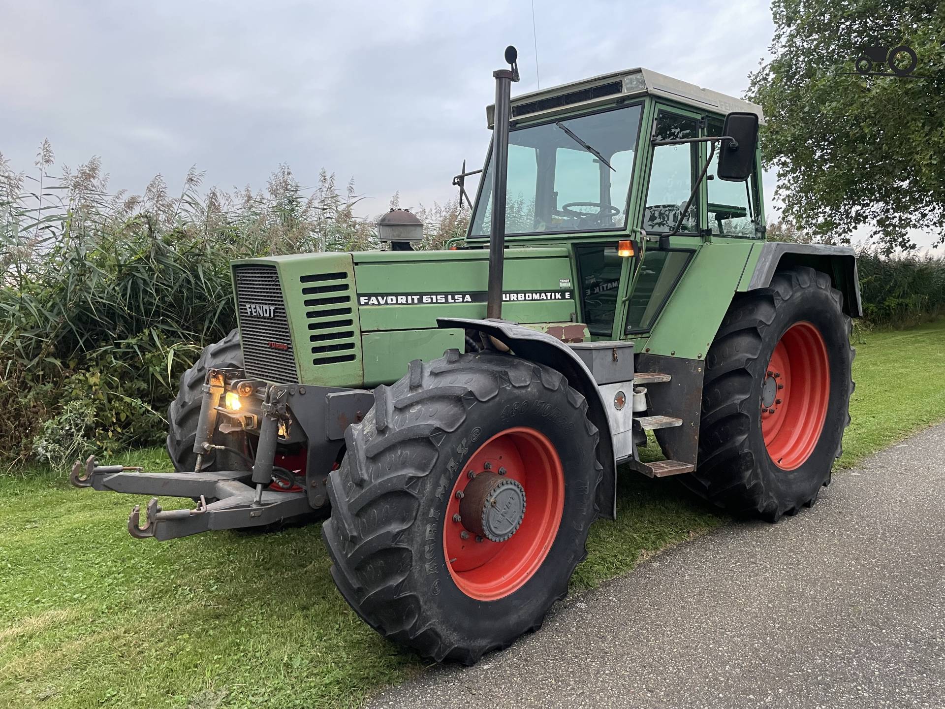 Foto Fendt 615 #1594874