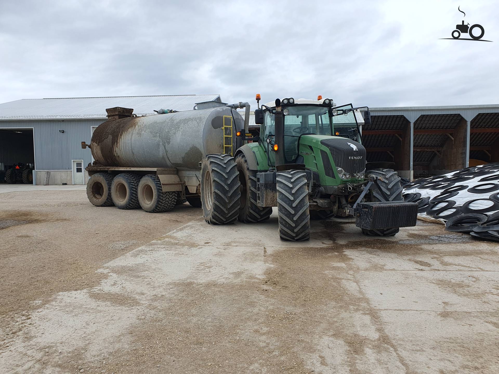 Foto Fendt 824 #1620255