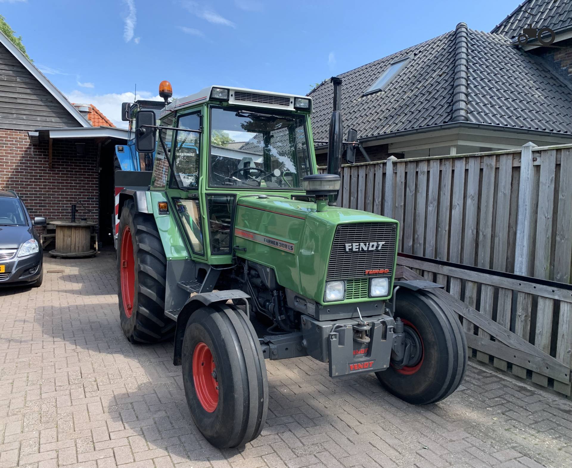 Foto Fendt 308 LS #1622353